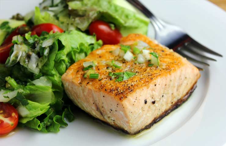 Lemon Pepper Salmon with a Side Salad